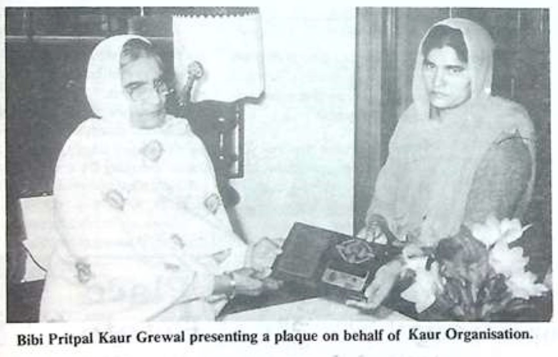 During Bibi Bimal Kaur Khalsa’s visit to Stockton – SIKH HERITAGE EDUCATION